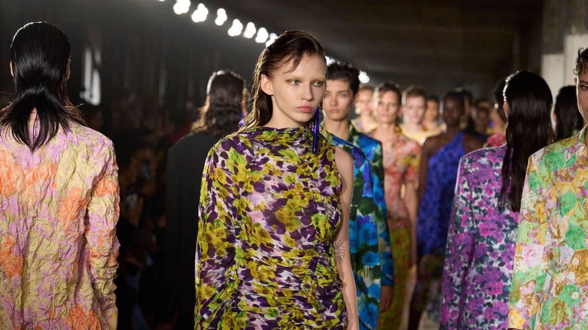 Dries van Noten: Dries Van Noten Presents Its New Women Spring Summer ...