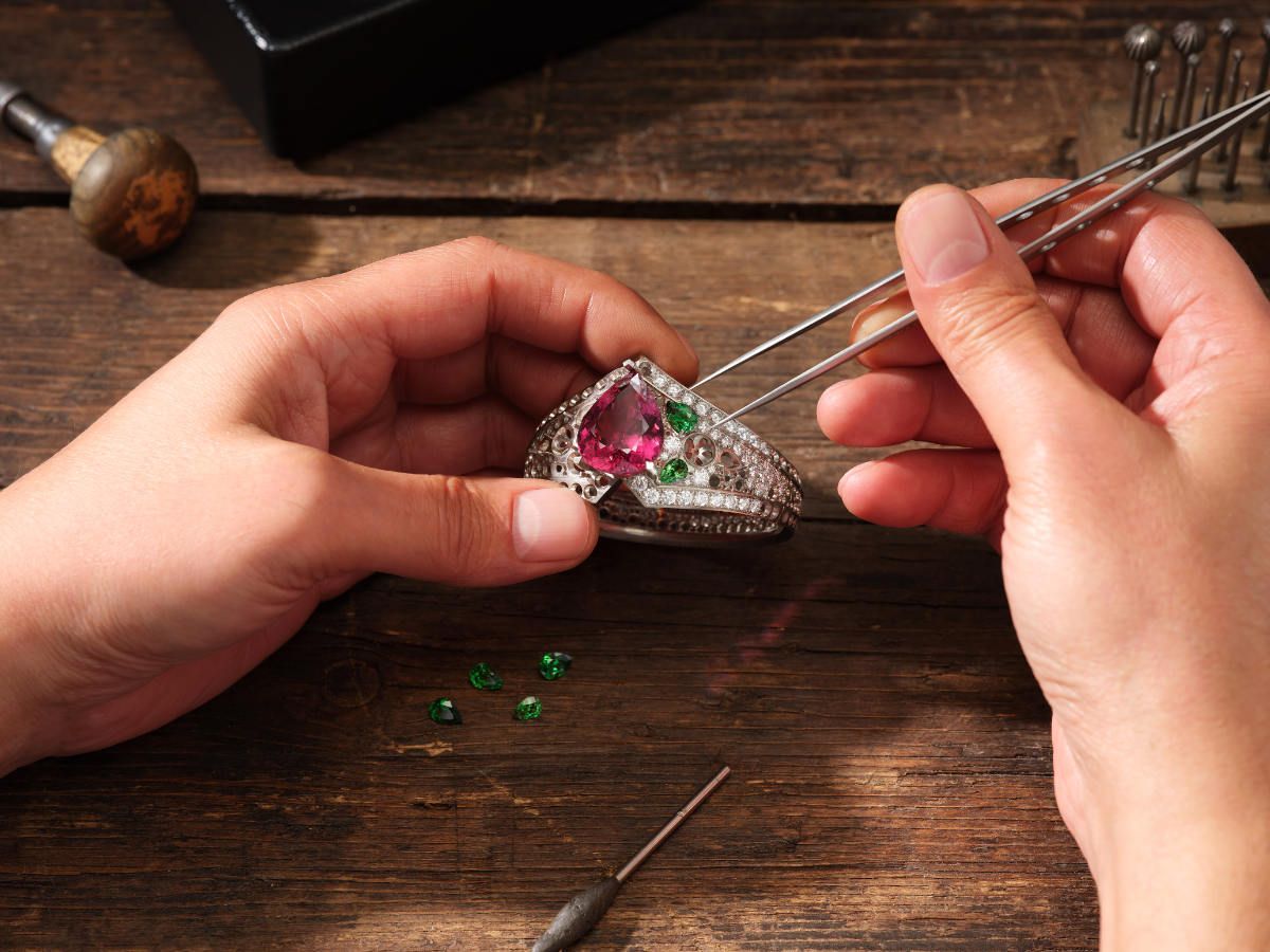 Gucci: Gucci Presents Its New High Jewelry Collection: Labirinti Gucci ...