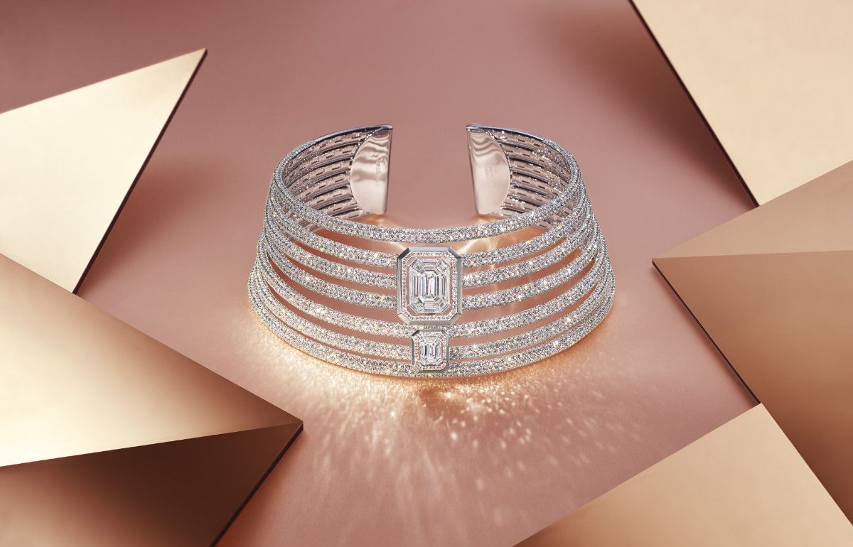 Messika: Messika's Divine Enigma: Mysterious Egypt - Luxferity