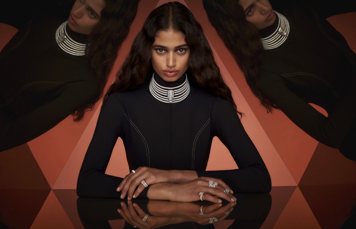 Messika: Messika's Divine Enigma: Mysterious Egypt - Luxferity