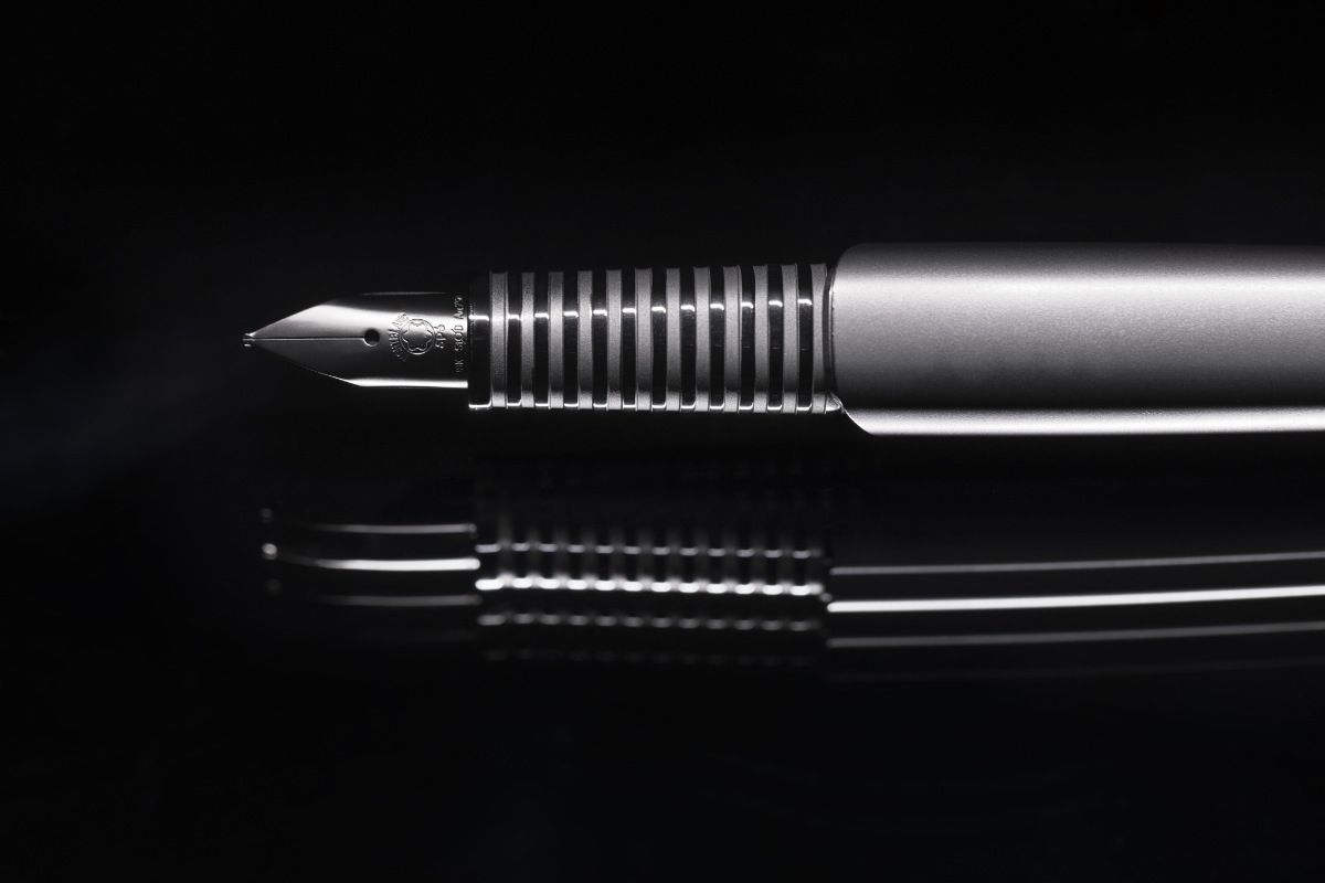 Montblanc: Montblanc X Ferrari - To Co-create A New Limited Edition ...