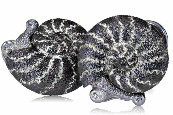 Alex Soldier: Silver Little Snail Earrings w. Silvermist Diamond ...