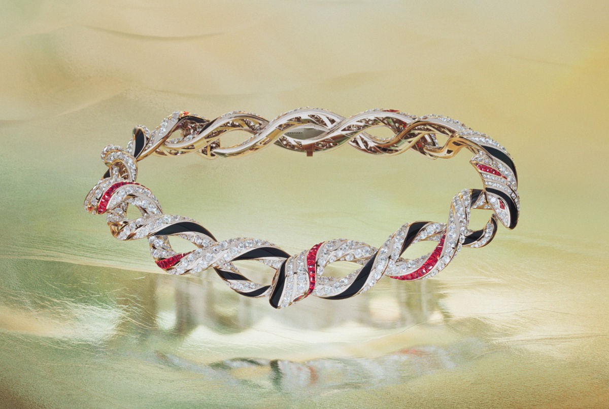 Bulgari: Serpenti Infinito: A Perpetual Journey Of Transformation ...