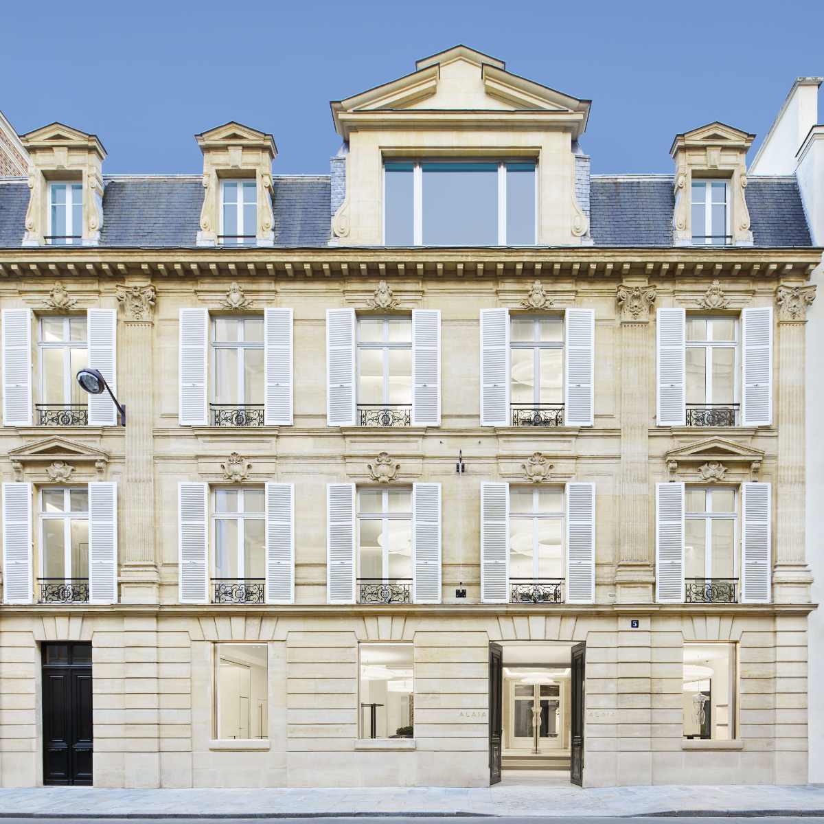 Alaïa Boutique Marignan Paris - Luxferity